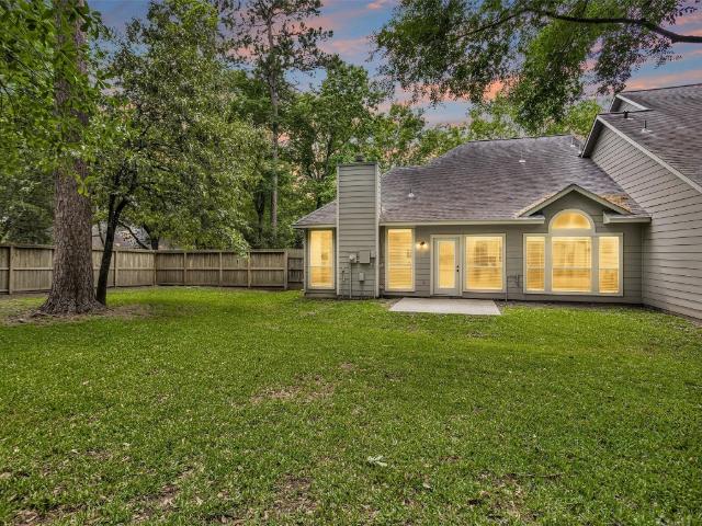 18 Endor Forest Pl, The Woodlands, TX 77382 | MLS #66810 | Compass
