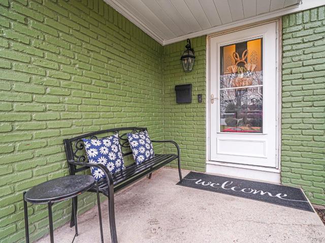18 Enfield Lane