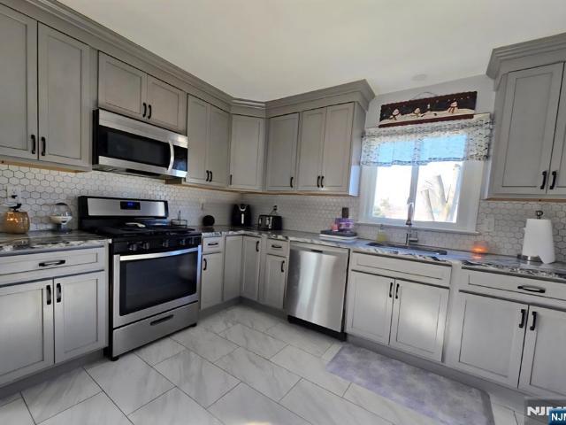 18 English Avenue # 2