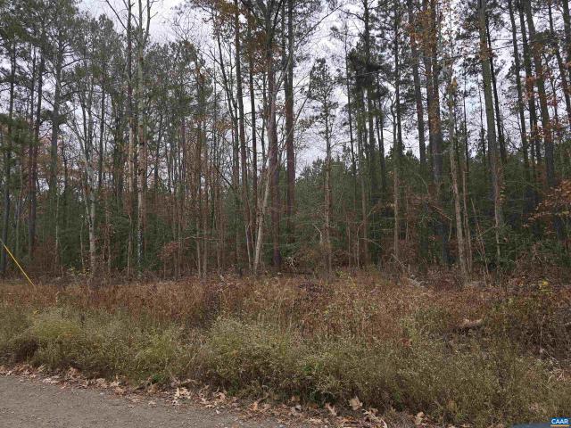 18 Evergreen Dr, Unit 18, Colonial Beach, VA 22443 | MLS #671363