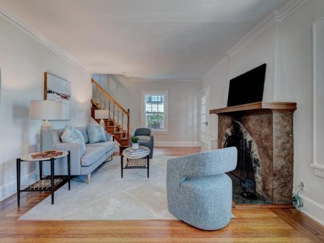 18 Evergreen Pl