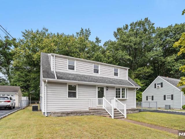 18 Farmingdale Ave, Bloomfield, NJ 07003 | MLS #25032 | Compass