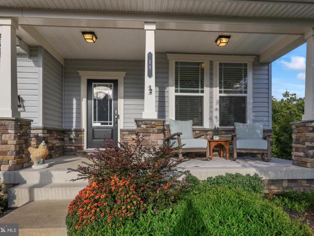 18 Farmview Drive
