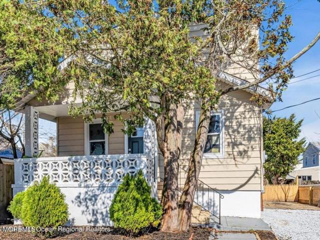 18 Fisher Ave, Neptune Township, NJ 07753