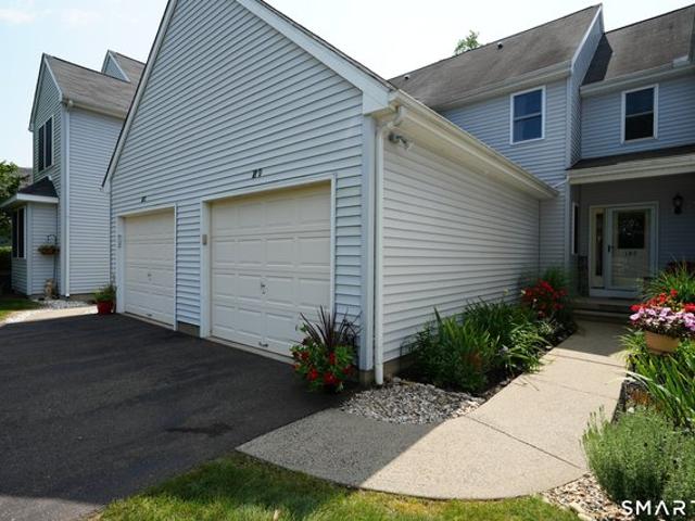 18 Folkstone Rd Apt D, East Windsor, CT 06016