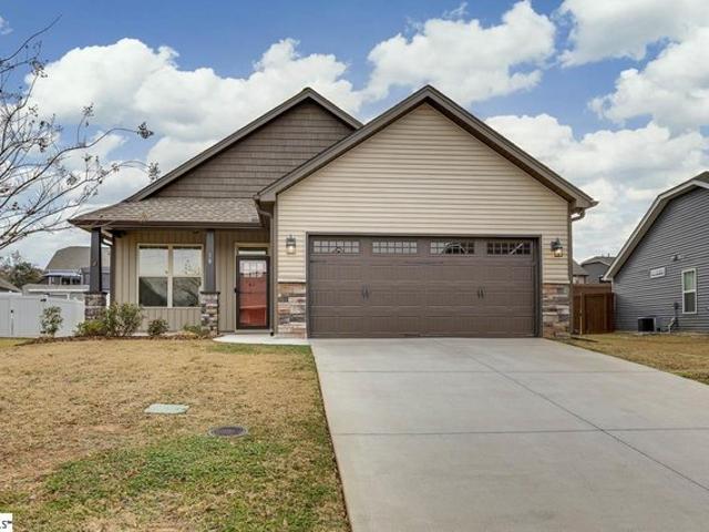 18 Forest Ridge Way, Greenville, SC 29617