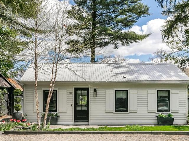 18 Fourth Ave, Rhinebeck, NY 12572
