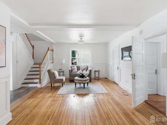 18 Fox Road