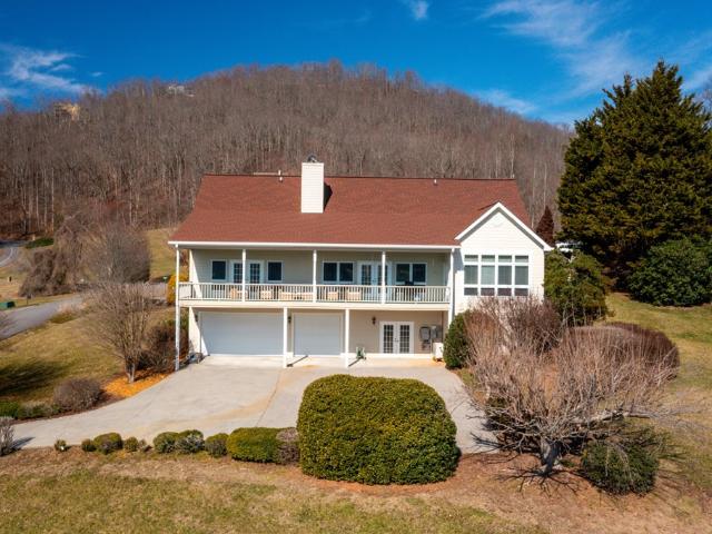 18 Foxfire Court