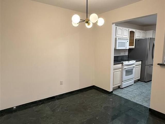 18 Garden Place # 242
