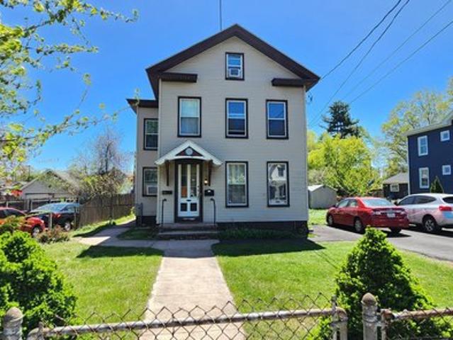 18 George St, West Haven, CT 06516