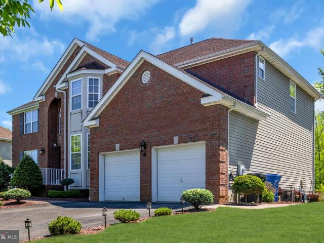 18 Gloria Lane