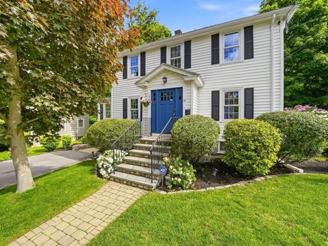 18 Grayson Rd, Winchester, MA 01890