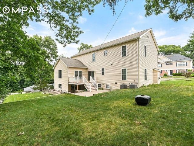 18 Grant Rd, Winchester, MA