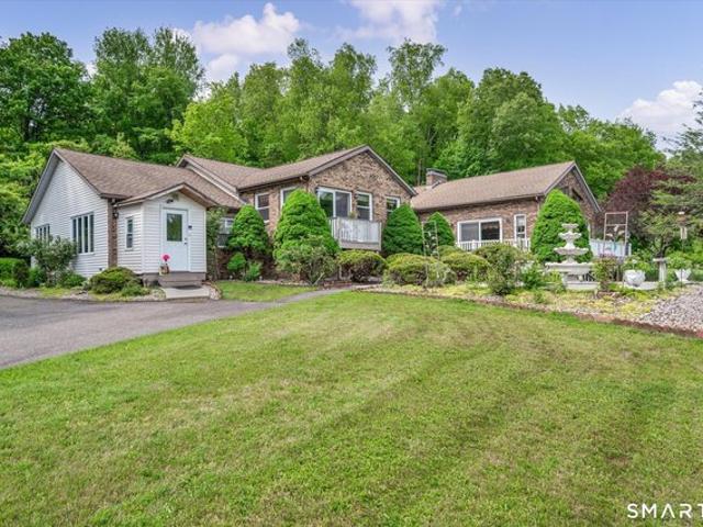 18 Grantham Rd, Wallingford, CT 06492