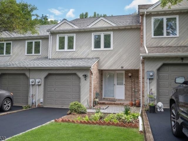 18 Guilford Ct