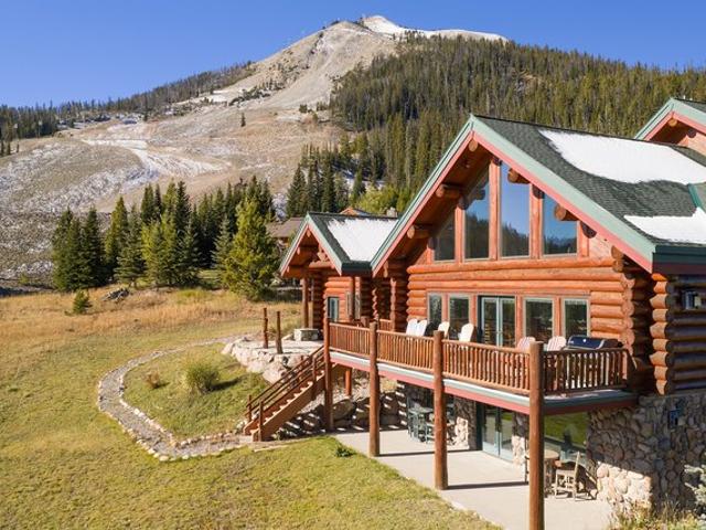 18 Half Hitch Rd, Big Sky, MT 59716