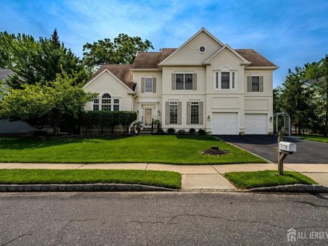 18 Hartlander St, East Brunswick, NJ 08816