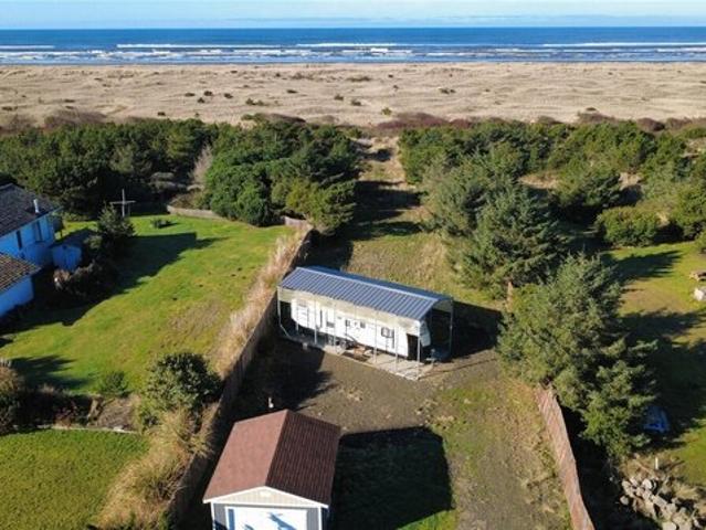 18 Haven Ln, Copalis Beach, WA 98535