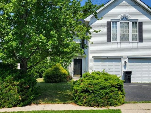 18 Hemingway Ln, Columbus, NJ 08022