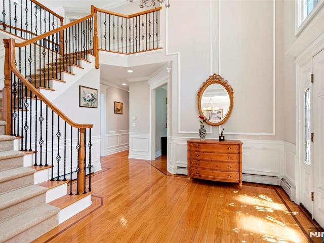 18 Henmar Drive