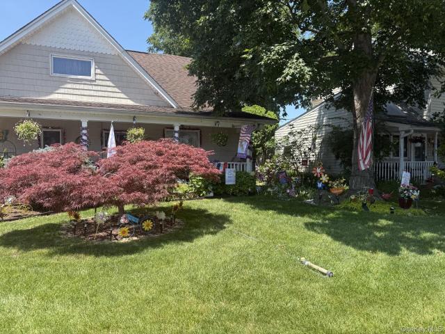 18 Hedge Lane