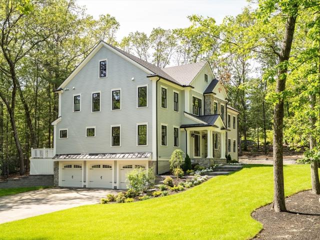 18 Heritage Dr, Lexington, MA 02420 | MLS #73490 | Compass