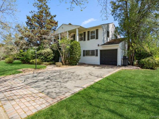18 Herkimer Ave, Jericho, NY 11753 | MLS #989637 | Compass