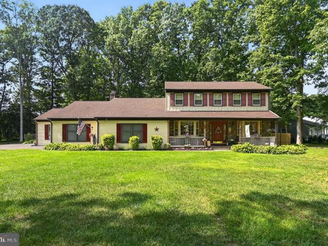 18 Hickory Drive