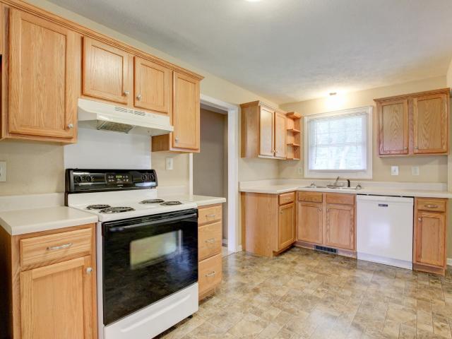 18 Hillsboro Rd
