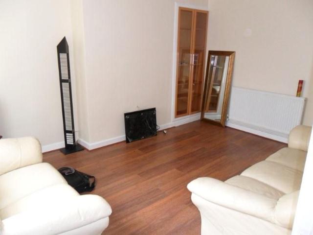 18 Hoyland Avenue, Lenton, Nottingham NG7, 3 bed shared accommodation to rent, £1,690 pcm | PrimeLocation