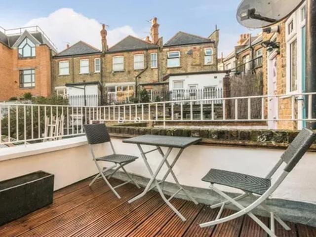18 Jerdan Place, London, SW6 5NH, United Kingdom | 3 bed apartment for rent #129953304 | Rentberry