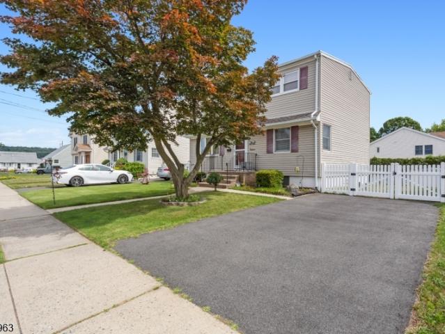 18 Jerome Dr