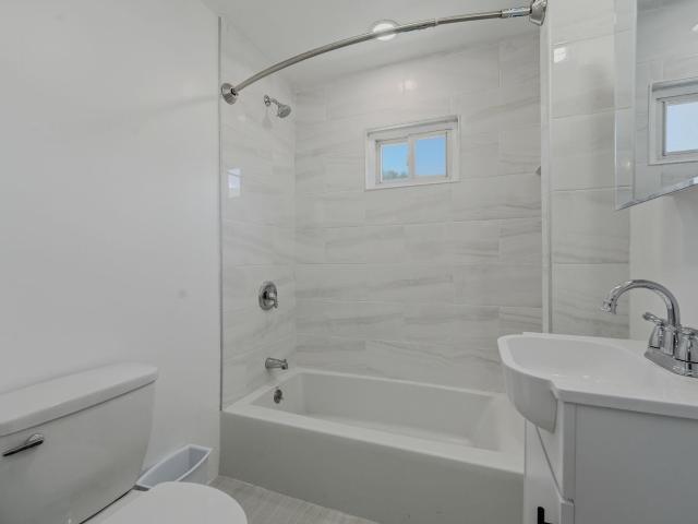 18 John St # 2