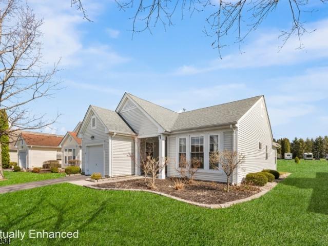 18 Kensington Cir