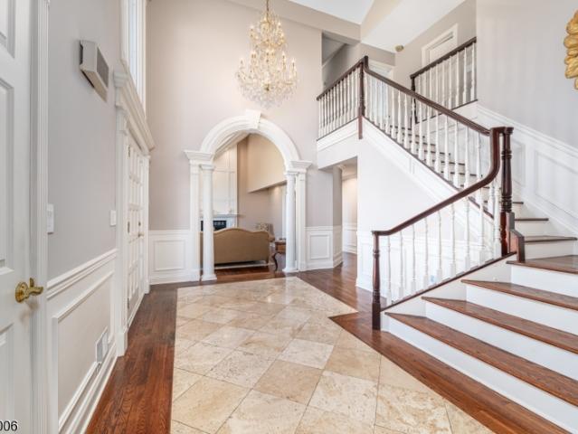 18 Kerby Ln