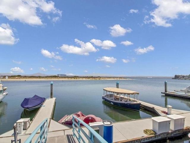 18 Kingston Ct E, Coronado, CA 92118