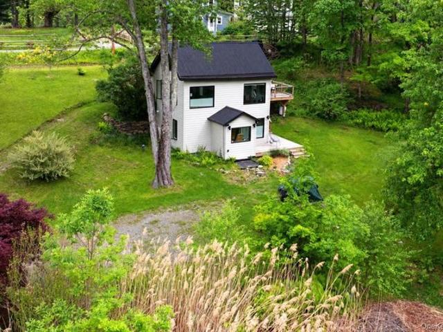 18 Lake Hill Rd, Kingston, NY 12401