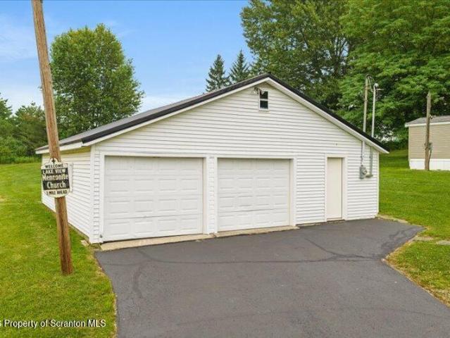 18 Lakeview Road