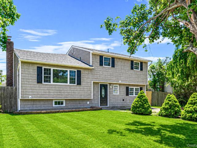 18 Lark Drive
