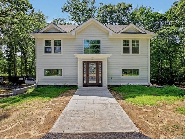 18 Laurel Rd, South Salem, NY 10590