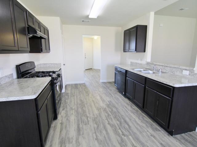 18 Leisure Shore Court