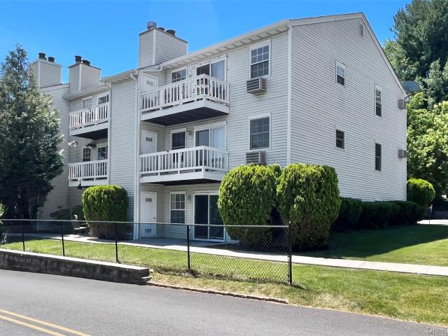 18 Lexington Hill 12