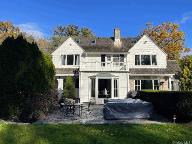 18 Lincoln Avenue