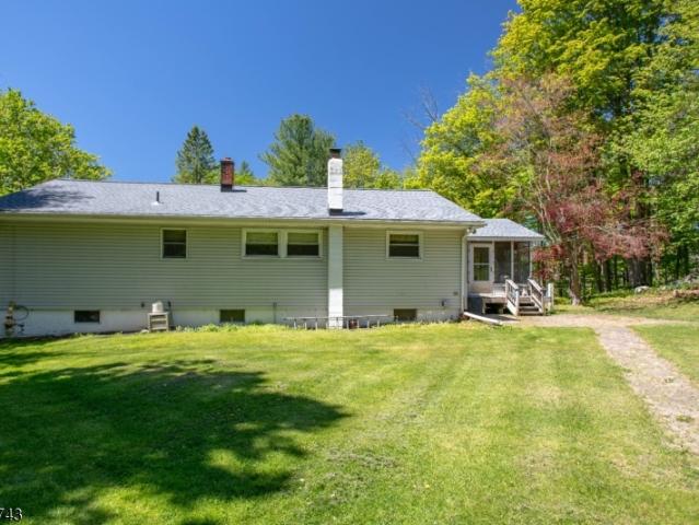 18 Little Rd