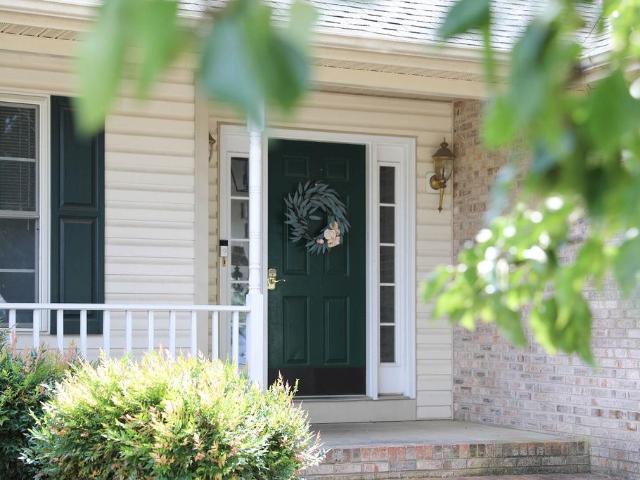 18 long bow rd