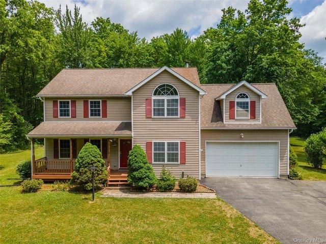 18 Locust Dr, Montgomery, NY 12549