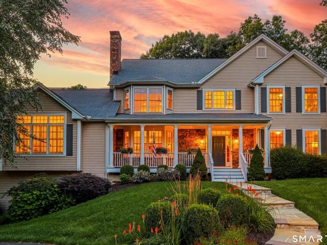 18 Logging Trail Ln, Brookfield, CT 06804