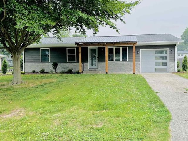18 Lynwood Dr, Washington, IN 47501