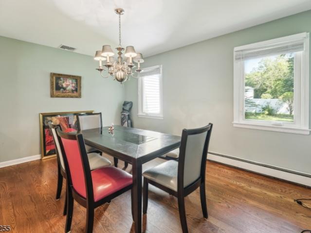 18 Manor Rd